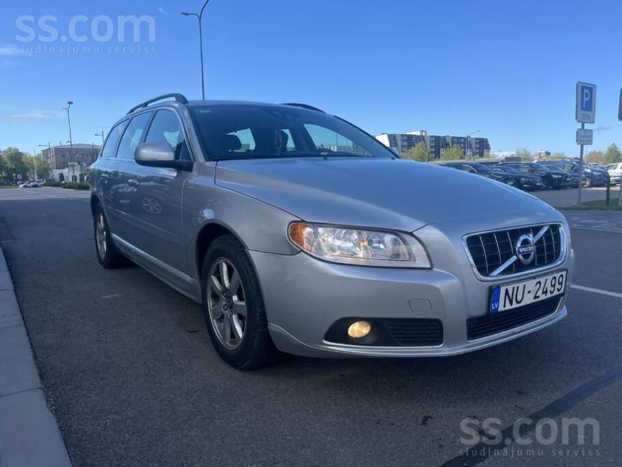Volvo V70 2012 in Riga, with an engine capacity of 2.00 L and mileage of 311 thousand km for 4950 €, photo 3 on AUTOMOTO.COM.LV