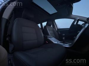 Volvo V70 2012 in Riga, with an engine capacity of 2.00 L and mileage of 311 thousand km for 4950 €, photo 10 on AUTOMOTO.COM.LV