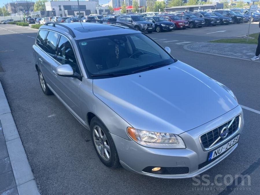 Volvo V70 2012 in Riga, with an engine capacity of 2.00 L and mileage of 311 thousand km for 4950 €, photo 13 on AUTOMOTO.COM.LV