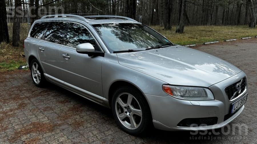 Volvo V70 2012 in Riga, with an engine capacity of 2.40 L and mileage of 342 thousand km for 6500 €, photo 1 on AUTOMOTO.COM.LV