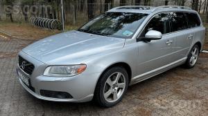Volvo V70 2012 in Riga, with an engine capacity of 2.40 L and mileage of 342 thousand km for 6500 €, photo 3 on AUTOMOTO.COM.LV