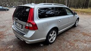 Volvo V70 2012 in Riga, with an engine capacity of 2.40 L and mileage of 342 thousand km for 6500 €, photo 7 on AUTOMOTO.COM.LV