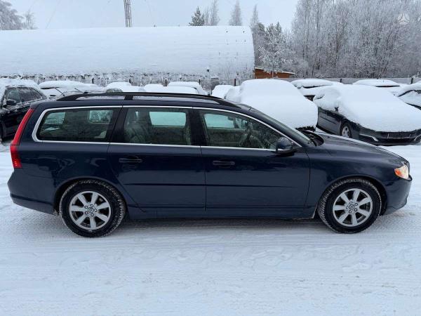 Volvo V70 2012 Raseiniai, ar dzinēja tilpumu 2.40 L un nobraukumu 263 tūkst. km par 5900 €, foto 4 vietnē AUTOMOTO.COM.LV