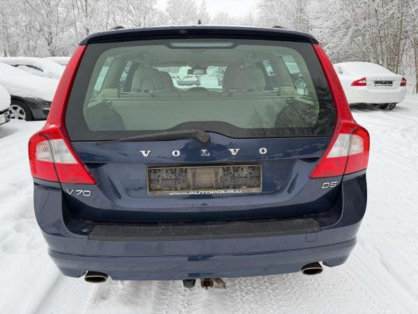 Volvo V70 2012 Raseiniai, ar dzinēja tilpumu 2.40 L un nobraukumu 263 tūkst. km par 5900 €, foto 6 vietnē AUTOMOTO.COM.LV
