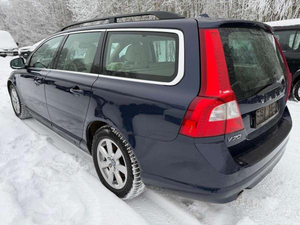 Volvo V70 2012 Raseiniai, ar dzinēja tilpumu 2.40 L un nobraukumu 263 tūkst. km par 5900 €, foto 7 vietnē AUTOMOTO.COM.LV