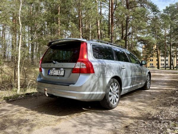 Volvo V70 2012 Rīga, ar dzinēja tilpumu 2.00 L un nobraukumu 260 tūkst. km par 6900 €, foto 5 vietnē AUTOMOTO.COM.LV