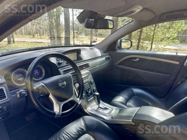 Volvo V70 2012 Rīga, ar dzinēja tilpumu 2.00 L un nobraukumu 260 tūkst. km par 6900 €, foto 10 vietnē AUTOMOTO.COM.LV