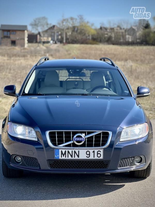 Volvo V70 2012 in Kaunas, with an engine capacity of 2.00 L and mileage of 323 thousand km for 6500 €, photo 4 on AUTOMOTO.COM.LV