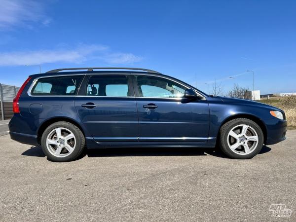 Volvo V70 2012 in Kaunas, with an engine capacity of 2.00 L and mileage of 323 thousand km for 6500 €, photo 7 on AUTOMOTO.COM.LV