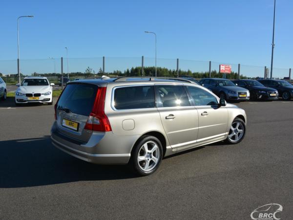 Volvo V70 2012 Viļņa, ar dzinēja tilpumu 1.98 L un nobraukumu 419 tūkst. km par 4300 €, foto 2 vietnē AUTOMOTO.COM.LV