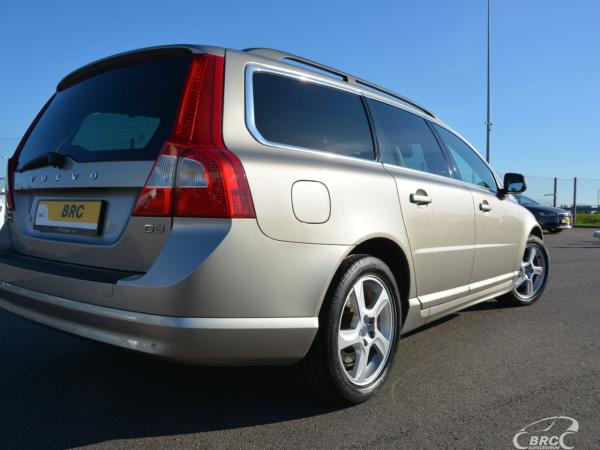 Volvo V70 2012 Viļņa, ar dzinēja tilpumu 1.98 L un nobraukumu 419 tūkst. km par 4300 €, foto 3 vietnē AUTOMOTO.COM.LV