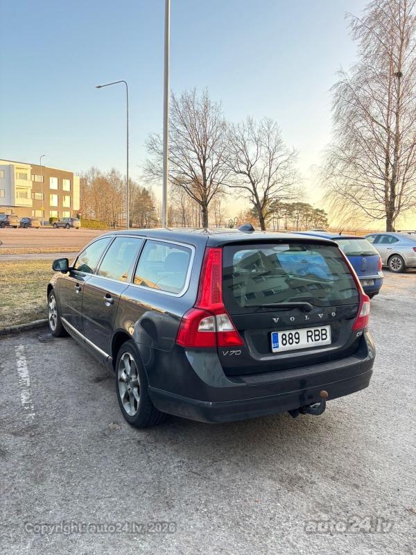 Volvo V70 2012 Tallina, ar dzinēja tilpumu 2.00 L un nobraukumu 375 tūkst. km par 6300 €, foto 1 vietnē AUTOMOTO.COM.LV
