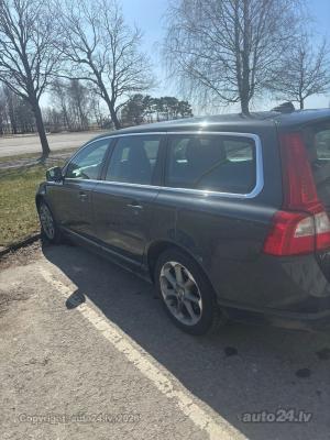 Volvo V70 2012 in Tallinn, with an engine capacity of 2.00 L and mileage of 375 thousand km for 6300 €, photo 7 on AUTOMOTO.COM.LV
