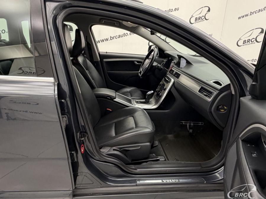 Volvo V70 2012 in Vilnius, with an engine capacity of 1.56 L and mileage of 321 thousand km for 5500 €, photo 5 on AUTOMOTO.COM.LV