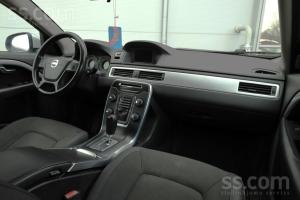Volvo V70 2012 in Riga, with an engine capacity of 1.60 L and mileage of 0 thousand km for 3995 €, photo 9 on AUTOMOTO.COM.LV
