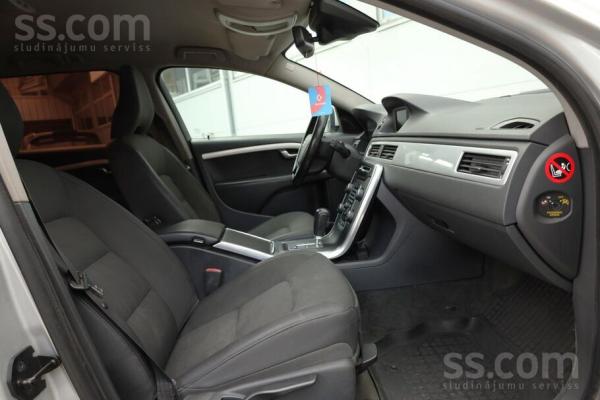 Volvo V70 2012 in Riga, with an engine capacity of 1.60 L and mileage of 0 thousand km for 3995 €, photo 10 on AUTOMOTO.COM.LV