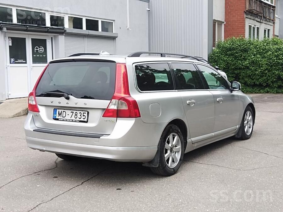 Volvo V70 2012 Rīga, ar dzinēja tilpumu 1.60 L un nobraukumu 0 tūkst. km par 4300 €, foto 5 vietnē AUTOMOTO.COM.LV