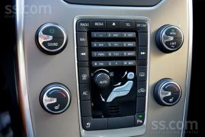 Volvo V70 2012 Rīga, ar dzinēja tilpumu 2.40 L un nobraukumu 309 tūkst. km par 6599 €, foto 5 vietnē AUTOMOTO.COM.LV
