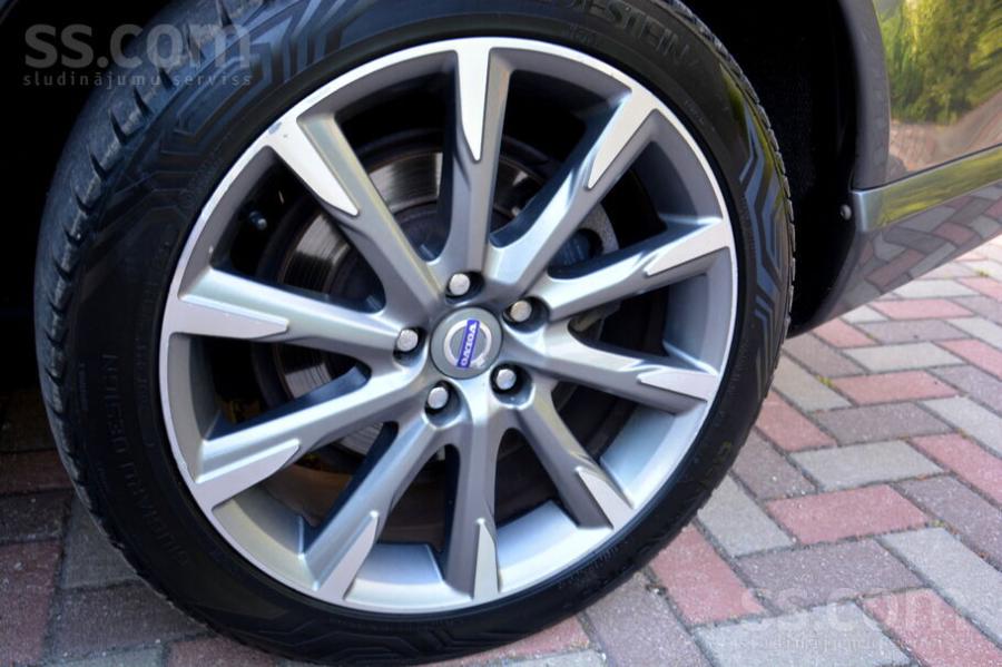 Volvo V70 2012 Rīga, ar dzinēja tilpumu 2.40 L un nobraukumu 309 tūkst. km par 6599 €, foto 9 vietnē AUTOMOTO.COM.LV