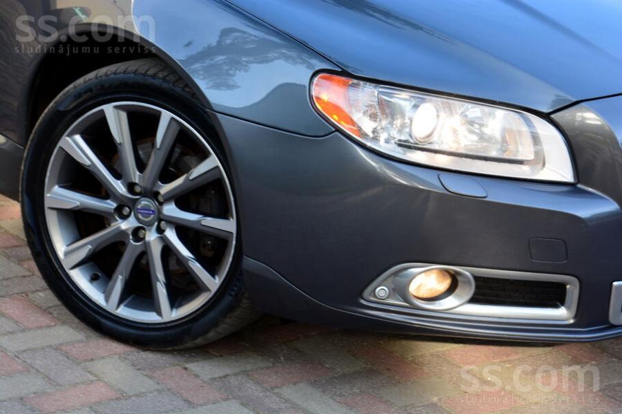 Volvo V70 2012 Rīga, ar dzinēja tilpumu 2.40 L un nobraukumu 309 tūkst. km par 6599 €, foto 20 vietnē AUTOMOTO.COM.LV