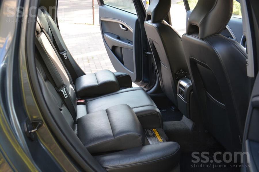 Volvo V70 2012 Rīga, ar dzinēja tilpumu 2.40 L un nobraukumu 309 tūkst. km par 6599 €, foto 27 vietnē AUTOMOTO.COM.LV