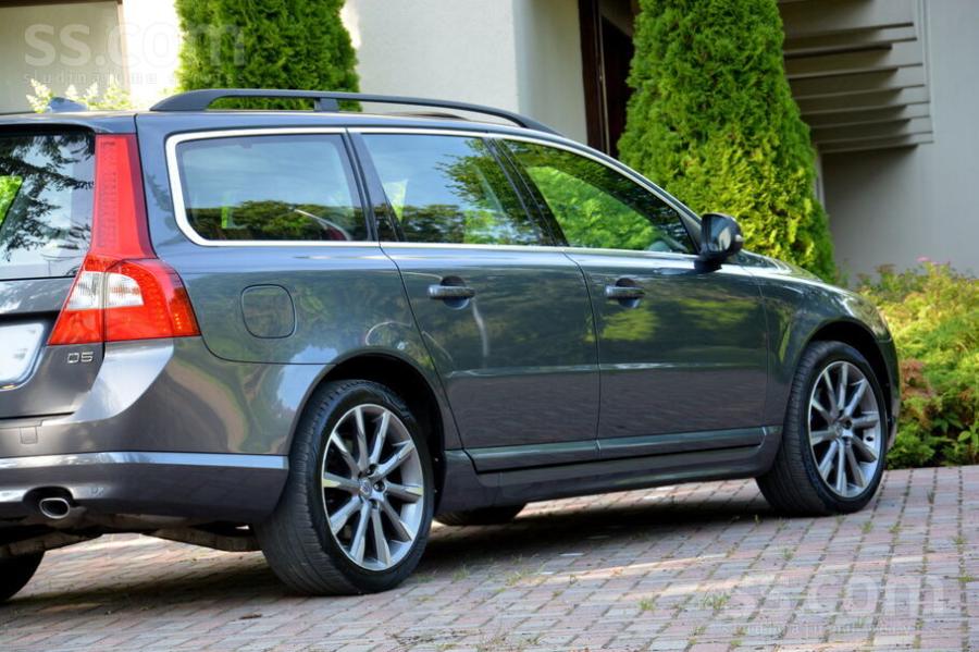 Volvo V70 2012 Rīga, ar dzinēja tilpumu 2.40 L un nobraukumu 309 tūkst. km par 6599 €, foto 35 vietnē AUTOMOTO.COM.LV