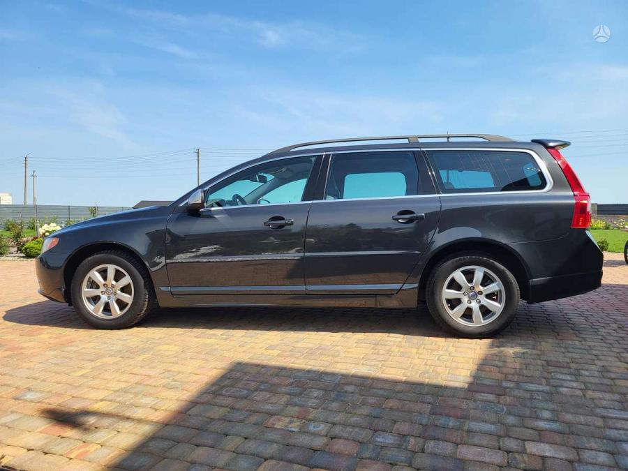 Volvo V70 2012 Viļņa, ar dzinēja tilpumu 0.00 L un nobraukumu 288 tūkst. km par 5999 €, foto 6 vietnē AUTOMOTO.COM.LV