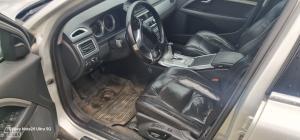 Volvo V70 2012 in Vilnius, with an engine capacity of 1.60 L and mileage of 390 thousand km for 1800 €, photo 5 on AUTOMOTO.COM.LV