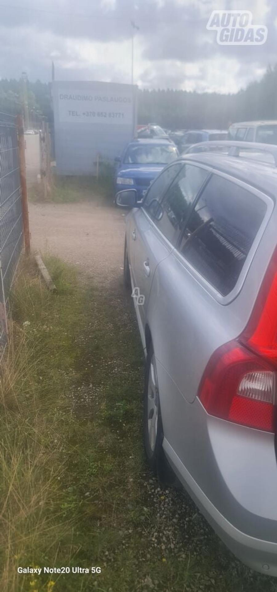 Volvo V70 2012 in Vilnius, with an engine capacity of 1.60 L and mileage of 390 thousand km for 1800 €, photo 12 on AUTOMOTO.COM.LV