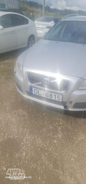Volvo V70 2012 in Vilnius, with an engine capacity of 1.60 L and mileage of 390 thousand km for 1800 €, photo 15 on AUTOMOTO.COM.LV