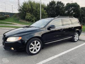 Volvo V70 2012 Viļņa, ar dzinēja tilpumu 2.00 L un nobraukumu 266 tūkst. km par 6200 €, foto 3 vietnē AUTOMOTO.COM.LV