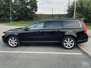 Volvo V70 2012 Viļņa, ar dzinēja tilpumu 2.00 L un nobraukumu 266 tūkst. km par 6200 €, foto 4 vietnē AUTOMOTO.COM.LV