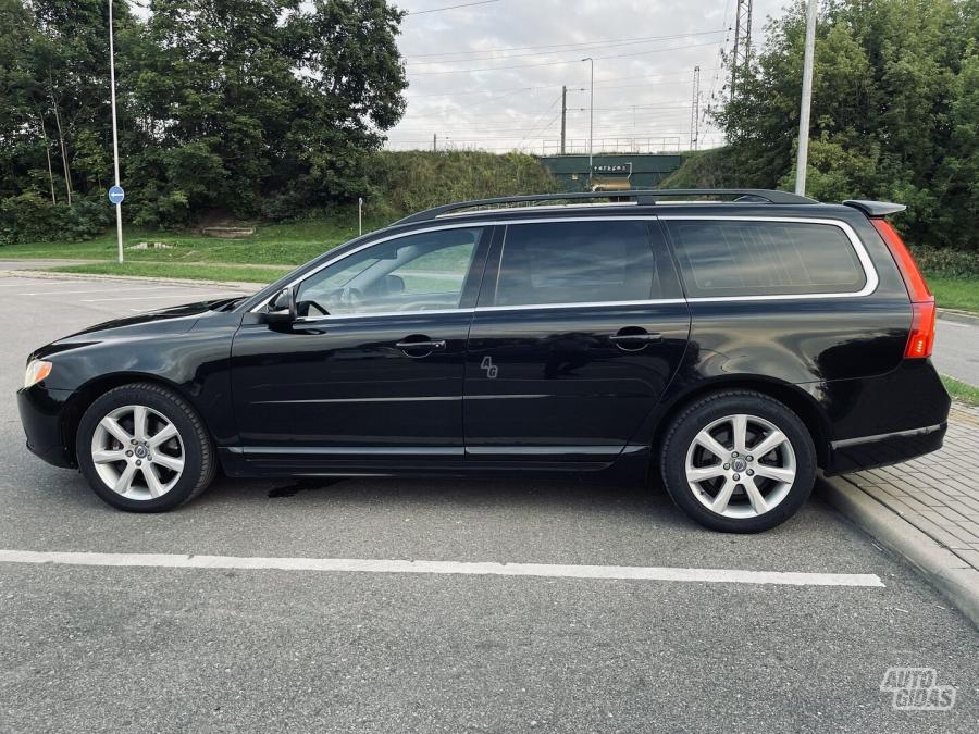 Volvo V70 2012 Viļņa, ar dzinēja tilpumu 2.00 L un nobraukumu 266 tūkst. km par 6200 €, foto 4 vietnē AUTOMOTO.COM.LV