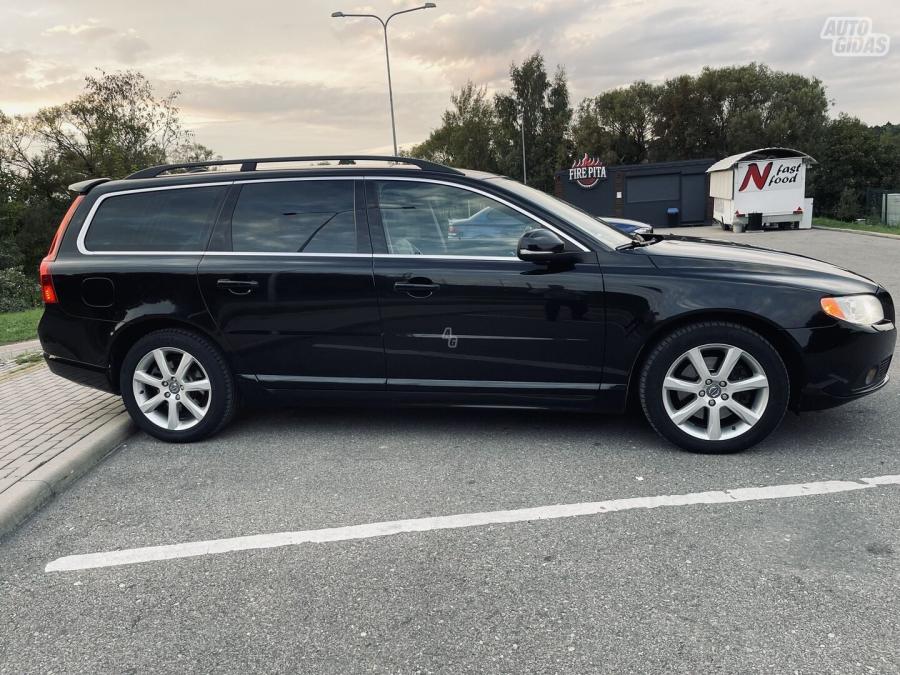 Volvo V70 2012 Viļņa, ar dzinēja tilpumu 2.00 L un nobraukumu 266 tūkst. km par 6200 €, foto 8 vietnē AUTOMOTO.COM.LV