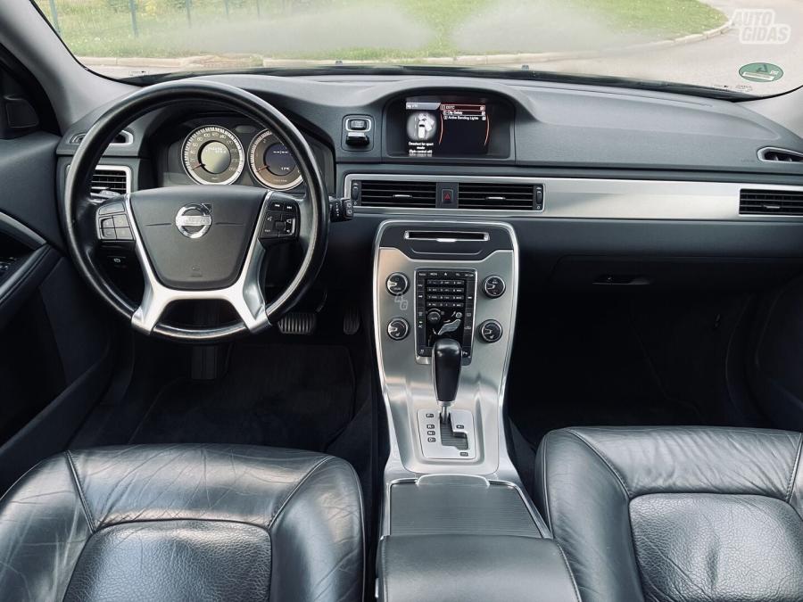 Volvo V70 2012 Viļņa, ar dzinēja tilpumu 2.00 L un nobraukumu 266 tūkst. km par 6200 €, foto 13 vietnē AUTOMOTO.COM.LV
