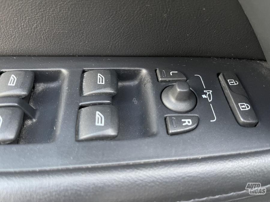 Volvo V70 2012 Viļņa, ar dzinēja tilpumu 2.00 L un nobraukumu 266 tūkst. km par 6200 €, foto 24 vietnē AUTOMOTO.COM.LV