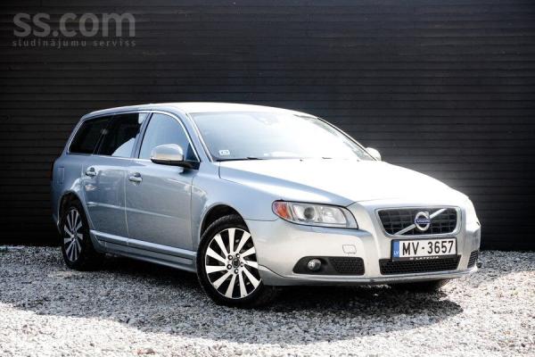 Volvo V70 2013 Rīga, ar dzinēja tilpumu 2.00 L un nobraukumu 0 tūkst. km par 3990 €, foto 2 vietnē AUTOMOTO.COM.LV