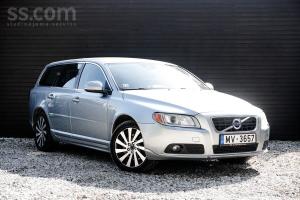 Volvo V70 2013 in Riga, with an engine capacity of 2.00 L and mileage of 0 thousand km for 3990 €, photo 2 on AUTOMOTO.COM.LV