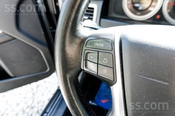 Volvo V70 2013 Rīga, ar dzinēja tilpumu 2.00 L un nobraukumu 0 tūkst. km par 3990 €, foto 8 vietnē AUTOMOTO.COM.LV