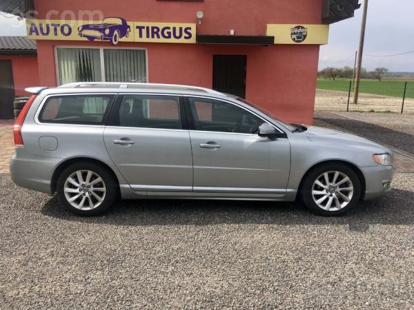 Volvo V70 2013 Talsi, ar dzinēja tilpumu 1.60 L un nobraukumu 0 tūkst. km par 7999 €, foto 2 vietnē AUTOMOTO.COM.LV