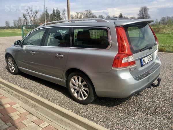 Volvo V70 2013 Talsi, ar dzinēja tilpumu 1.60 L un nobraukumu 0 tūkst. km par 7999 €, foto 4 vietnē AUTOMOTO.COM.LV