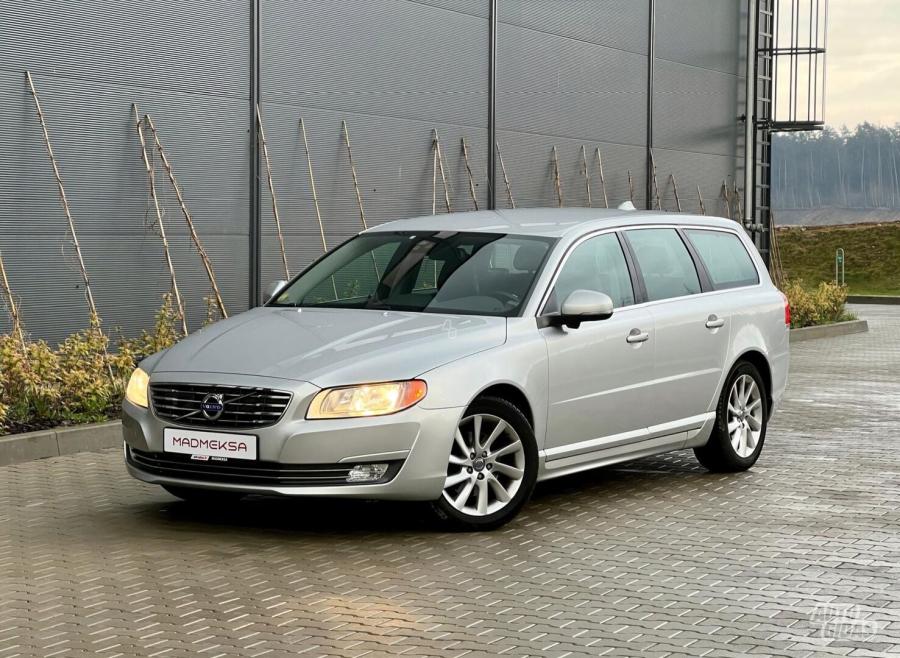 Volvo V70 2013 in Vilnius, with an engine capacity of 1.60 L and mileage of 300 thousand km for 6250 €, photo 9 on AUTOMOTO.COM.LV
