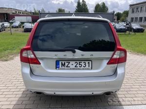 Volvo V70 2013 in Limbazi, with an engine capacity of 2.00 L and mileage of 288 thousand km for 3350 €, photo 6 on AUTOMOTO.COM.LV