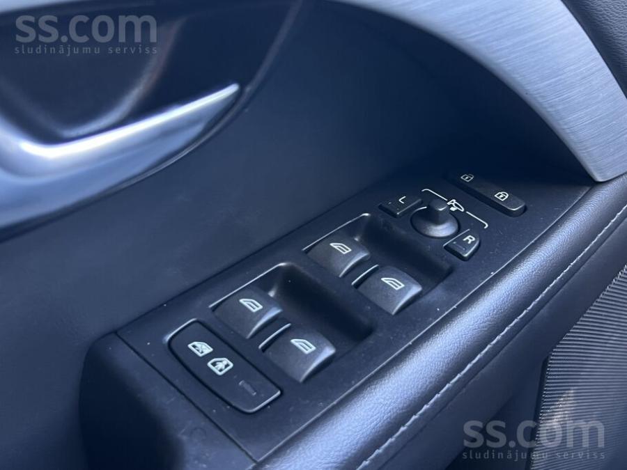 Volvo V70 2013 in Limbazi, with an engine capacity of 2.00 L and mileage of 288 thousand km for 3350 €, photo 23 on AUTOMOTO.COM.LV