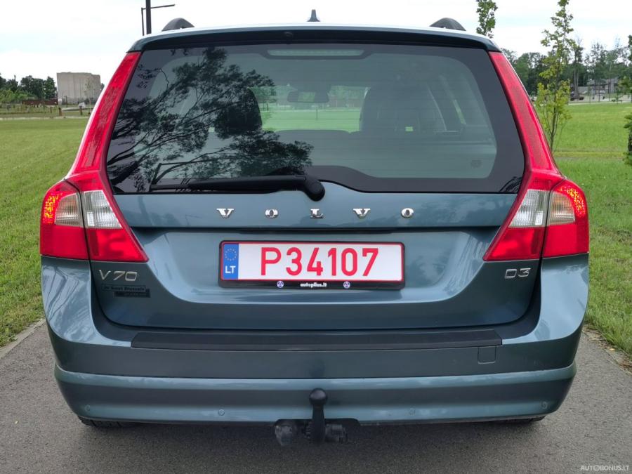 Volvo V70 2013 in Ukmerge, with an engine capacity of 2.00 L and mileage of 275 thousand km for 5950 €, photo 6 on AUTOMOTO.COM.LV