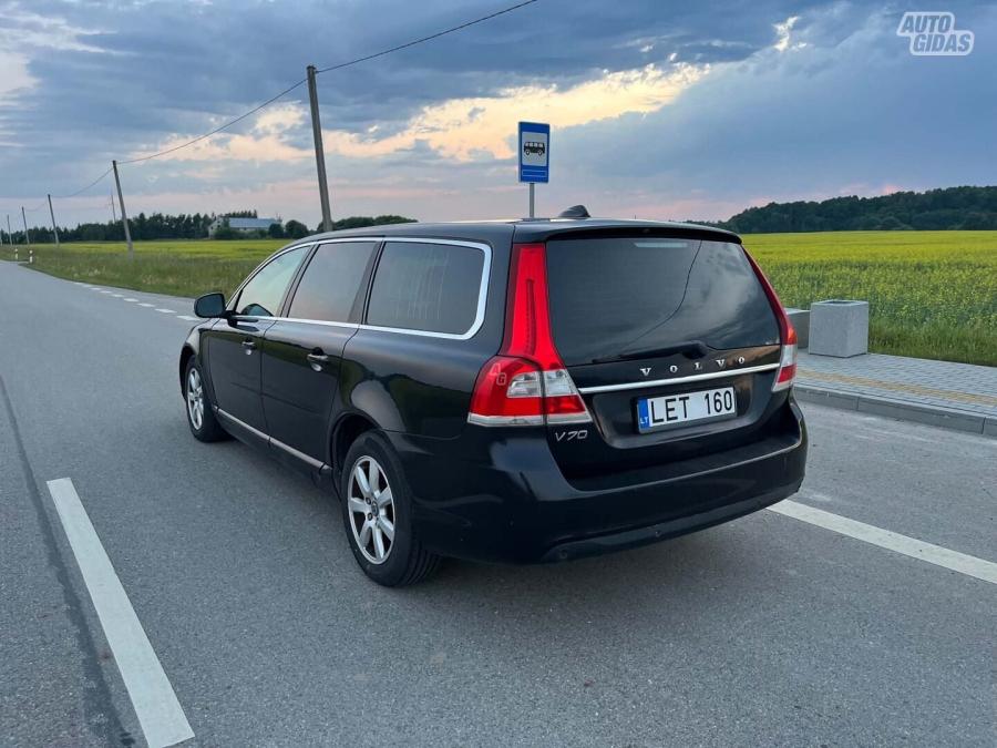 Volvo V70 2013 Klaipėda, ar dzinēja tilpumu 2.00 L un nobraukumu 249 tūkst. km par 2700 €, foto 4 vietnē AUTOMOTO.COM.LV