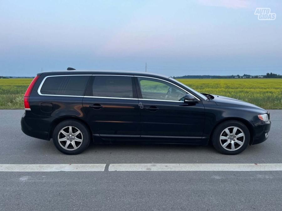 Volvo V70 2013 Klaipėda, ar dzinēja tilpumu 2.00 L un nobraukumu 249 tūkst. km par 2700 €, foto 6 vietnē AUTOMOTO.COM.LV