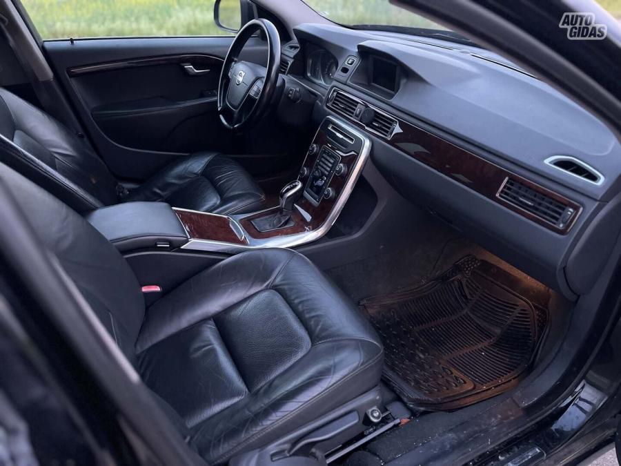 Volvo V70 2013 Klaipėda, ar dzinēja tilpumu 2.00 L un nobraukumu 249 tūkst. km par 2700 €, foto 8 vietnē AUTOMOTO.COM.LV