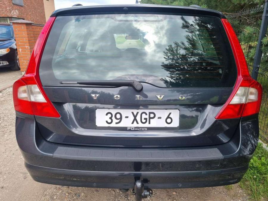 Volvo V70 2013 in Kaunas, with an engine capacity of 2.00 L and mileage of 327 thousand km for 5890 €, photo 11 on AUTOMOTO.COM.LV
