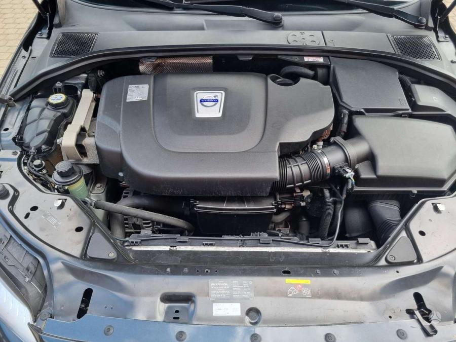 Volvo V70 2013 in Kaunas, with an engine capacity of 2.00 L and mileage of 327 thousand km for 5890 €, photo 15 on AUTOMOTO.COM.LV